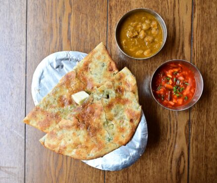 Amritsari Kulcha Recipe: Learn How to make Tasty Amritsari Aloo Kulcha?